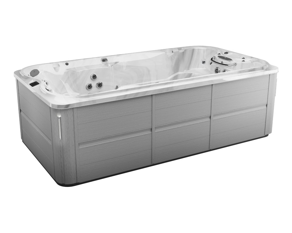 J-14™ PowerActive™ Jacuzzi® Swim Spa